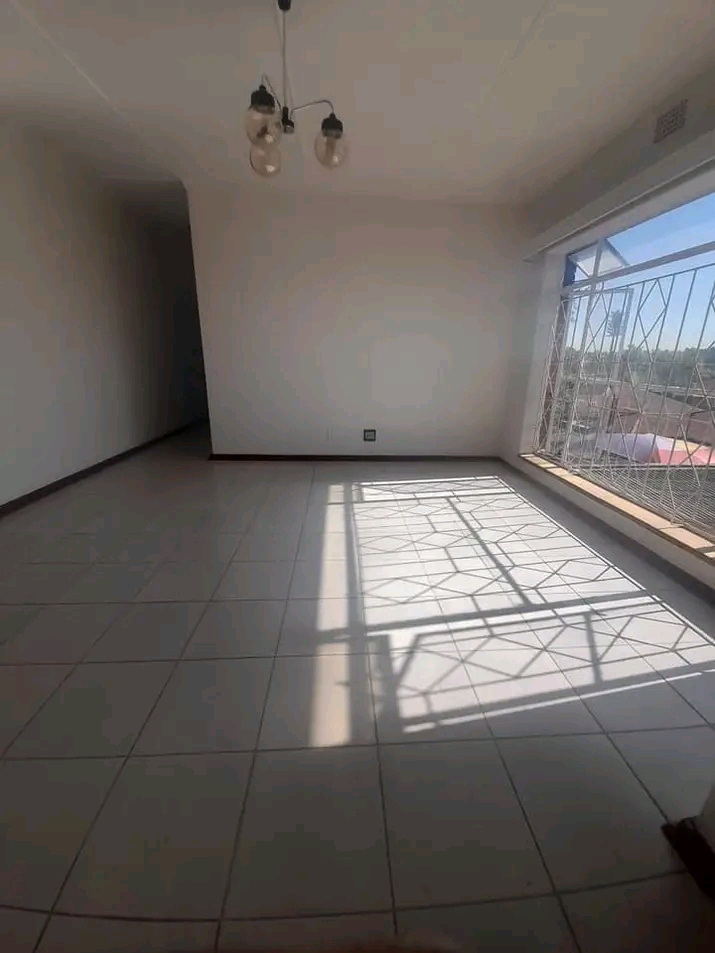 2 bedroom flat in the heart of germiston, wit in Germiston, Gauteng ads sa