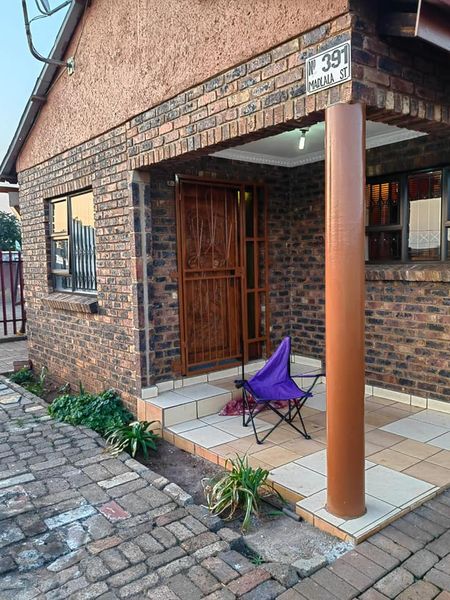 House to rent in thokoza next to hospital and in Thokoza, Gauteng ads sa