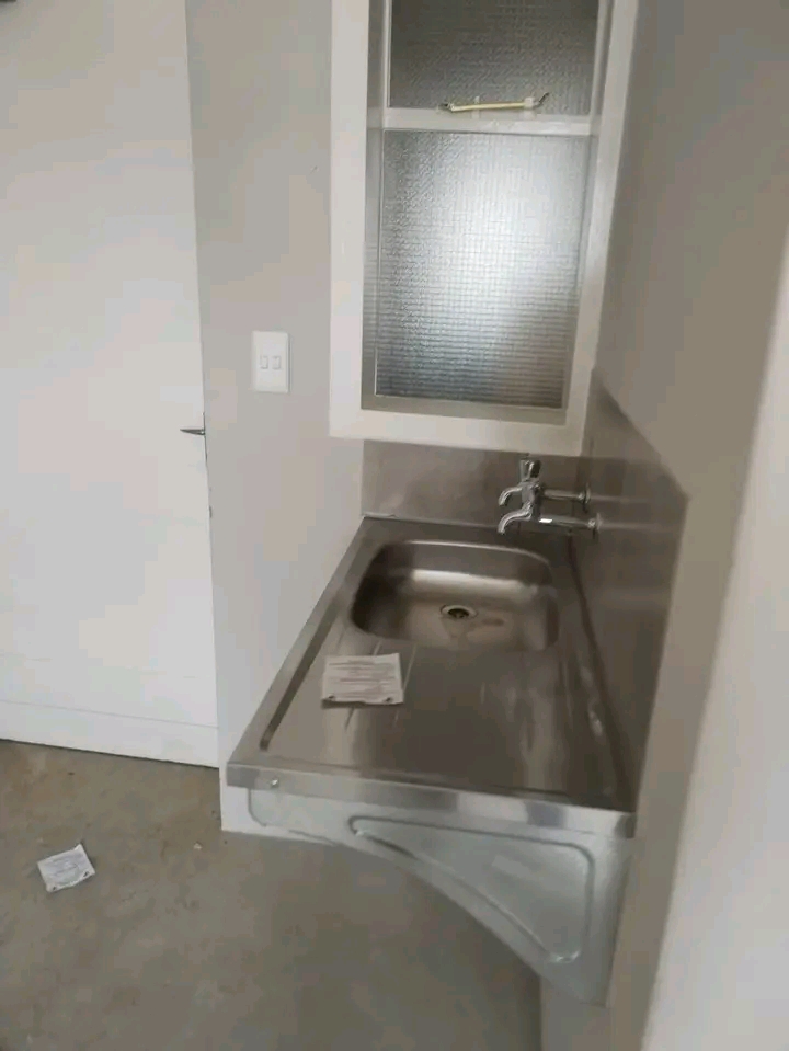 Ext 79 2 bedroom one bathroom r3500 month in Clayville, Gauteng ads sa
