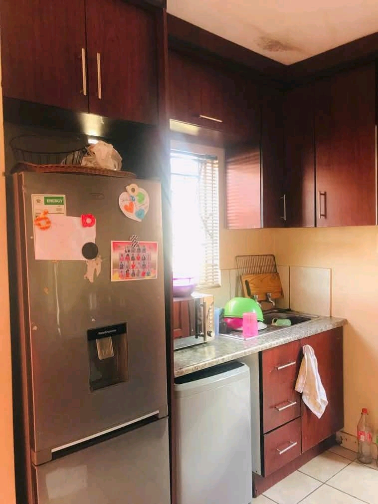 2bedrooms house in ext 45 fitted a wall, carp in Clayville, Gauteng ads sa